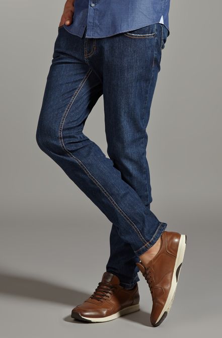 Calça Jeans Masculina Fit, Clara, Escura, Destroyed e Mais | Vila Romana