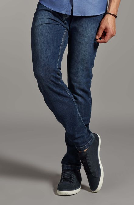 Calça Jeans Masculina Fit, Clara, Escura, Destroyed e Mais | Vila Romana