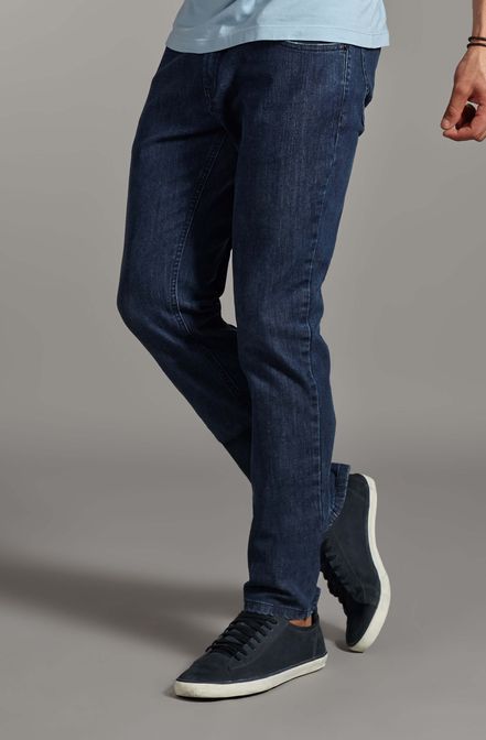 Calça Jeans Masculina Fit, Clara, Escura, Destroyed e Mais | Vila Romana